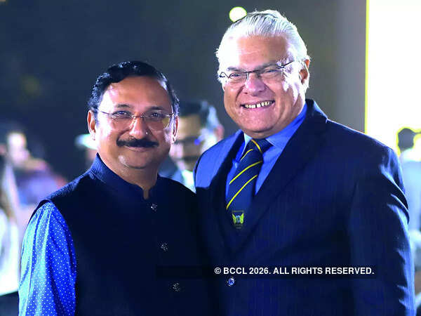 A reunion dinner to remember! | Events Movie News - Times of India