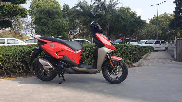 Hero Xoom 110 First Ride Review | Fancy new take on 110cc Xcooters ...
