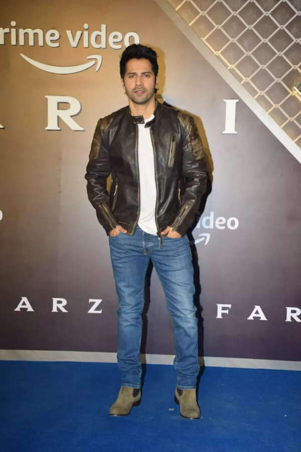 Farzi screening: Shahid Kapoor, family members along with Saba Azad ...