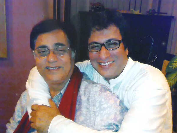 Talat Aziz: Jagjit Singh was like an elder brother to me, he used to ...
