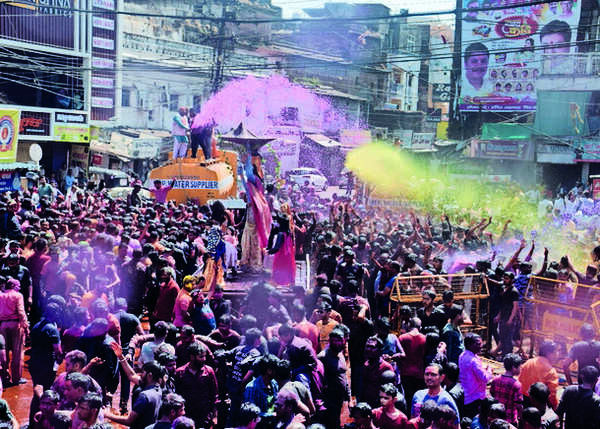 Rangpanchami: Riot Of Colours As Bhopal Celebrates Rangpanchami ...