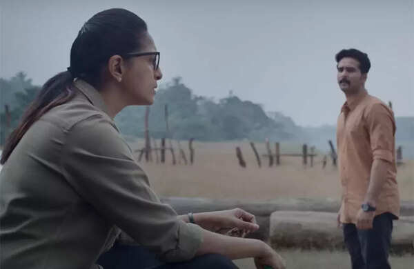 Corona Papers Movie Review: An uninspired copy