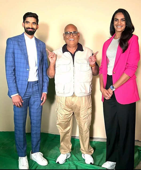 Birth Anniversary Special: Revisiting Satish Kaushik's last few public ...