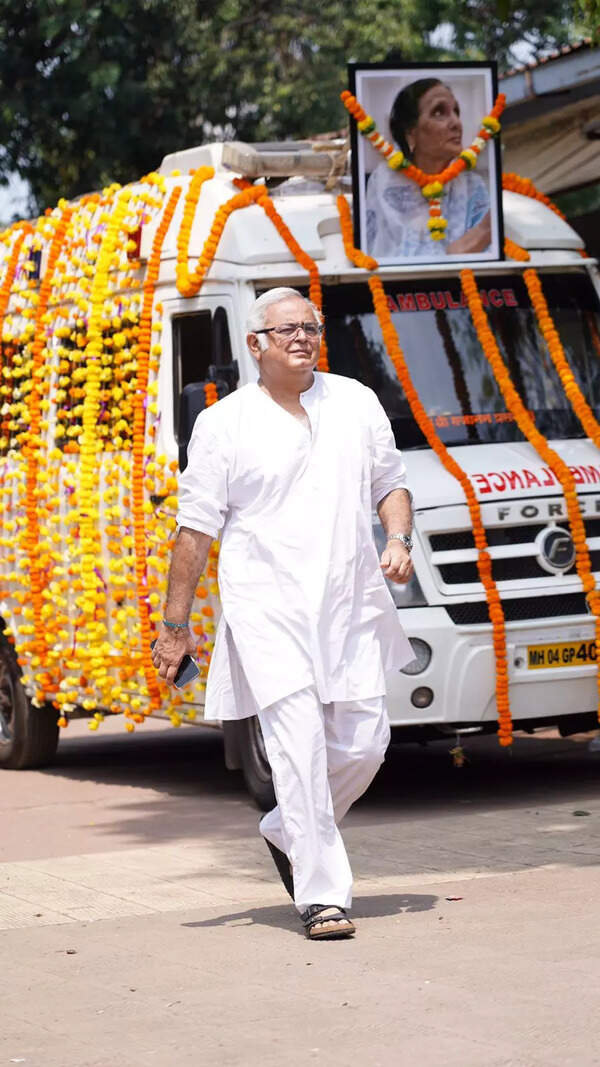 Mukesh Chhabra's mother passes away: Kabir Khan, Imtiaz Ali, Hansal ...