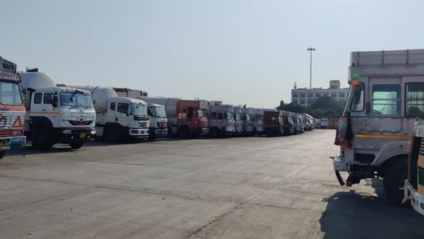 'Three-day ban on heavy motor vehicles on Maharashtra highways results ...