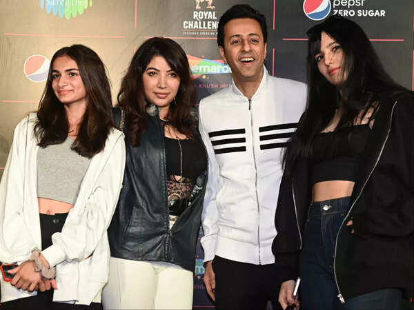 Celebs applaud Disco Dancer The Musical’s first show in India | Hindi ...