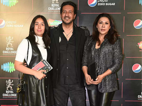 Celebs applaud Disco Dancer The Musical’s first show in India | Hindi ...