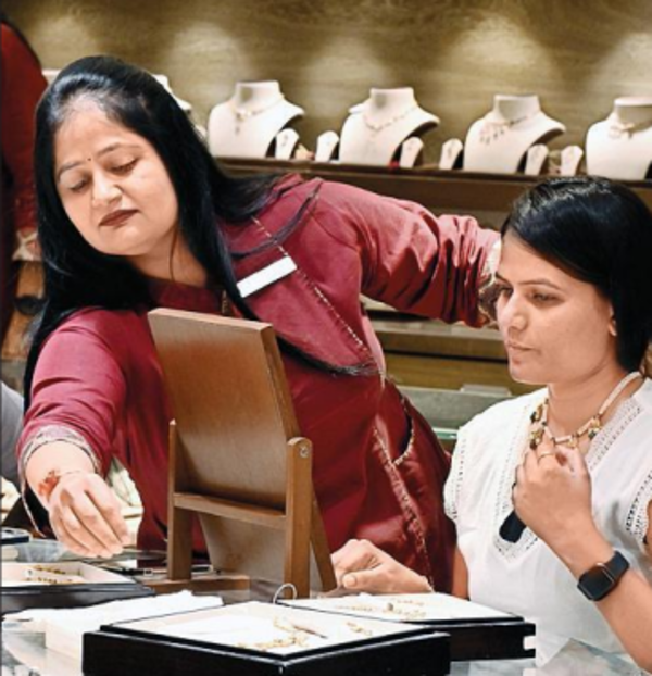 450kg of gold traded in Gujarat on AkhaTrij | Ahmedabad News - Times of ...