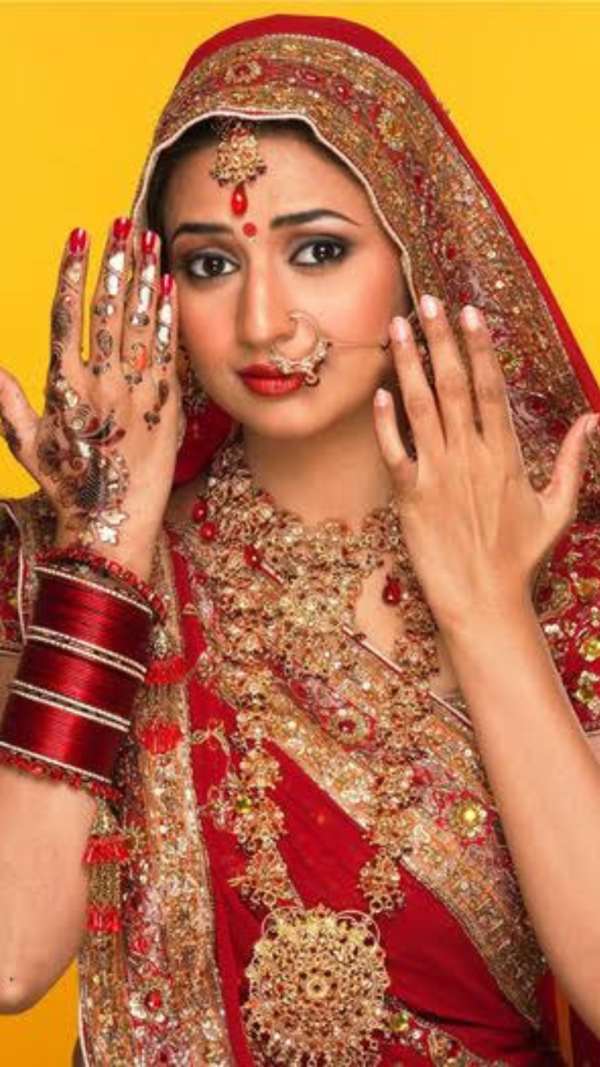 Watch: Shiju and Neeyum Njanum co-star Susmitha recreate his evergreen ...