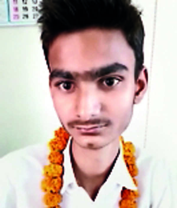 I Want To Become A Doctor To Serve Poor: 2nd State Topper | Kanpur News - Times of India
