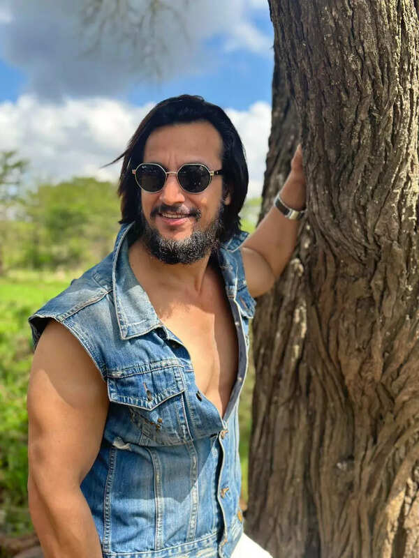 Raima stars with Javed Pathan in a relationship drama on grey shades of love and desire ...