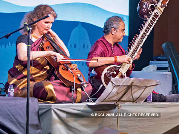 Israel marks independence day with dance and music | Events Movie News ...