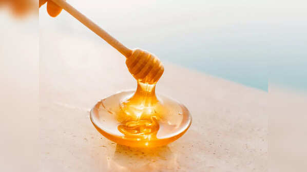 Simple tests to check the purity of honey at home