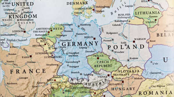 7 countries that share borders with the most countries