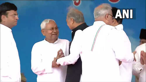 Karnataka CM Oath Ceremony Live: Siddaramaiah, DK Shivakumar takes oath as CM & Deputy CM of ...