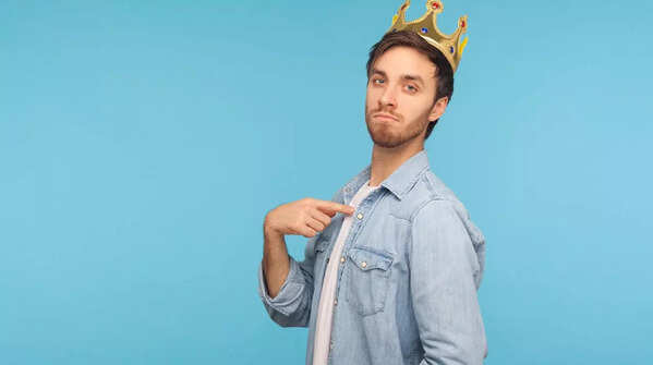 Types of people one should stay away from, as per psychology