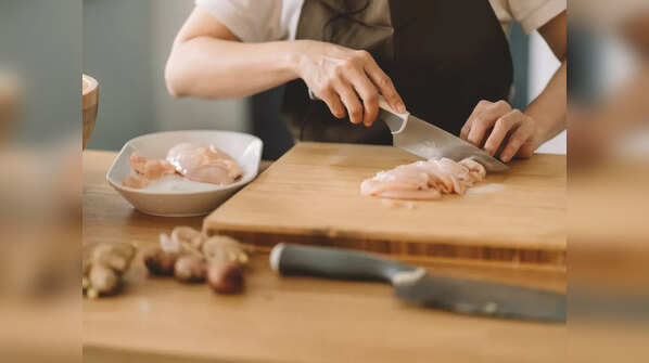 Chicken Cooking Tips: kitchen hacks 101: 5 tips to keep in mind while ...