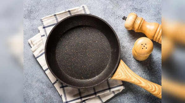 6 types of pans and how to use them