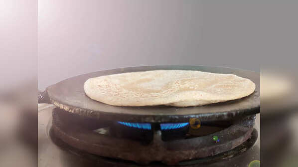 Can cooking roti on direct flame cause cancer?