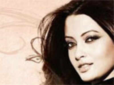 With Ashmit in, Riya steps out