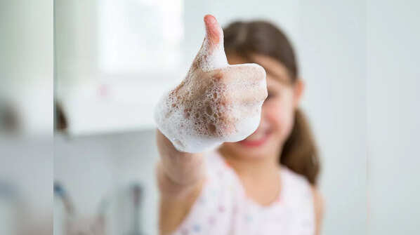 We bet you're still washing your hands wrong after 2 years of COVID ...