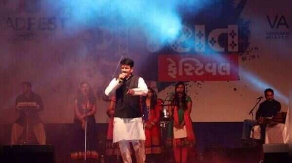 Gujarat’s star singers enthrall Barodians!