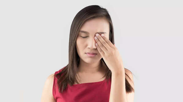 Iron Deficiency Symptoms: Do NOT overlook the sign inside your lower eyelid