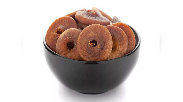 Anjeer: Amazing health benefits of eating overnight soaked figs