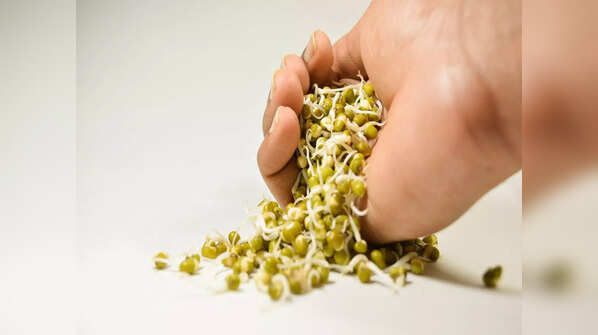 Do sprouts have more protein than regular dal?
