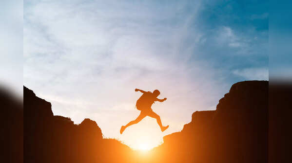 Top 10 Quotes by Warren Buffett That Will Change Your Perspective