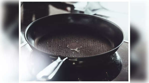 How to prevent food sticking to the pan without using butter or oil