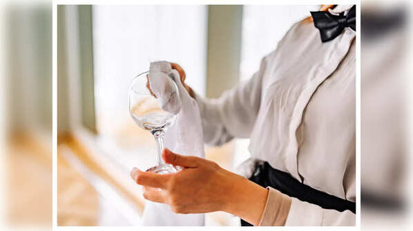 Tips for cleaning wine glasses perfectly every time