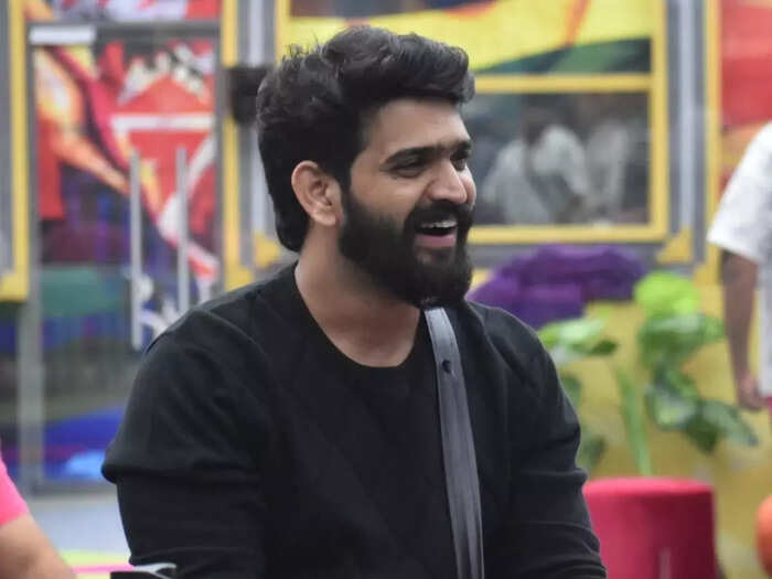 Bigg Boss Kannada 9 Grand Finale highlights: Roopesh Shetty emerges as ...