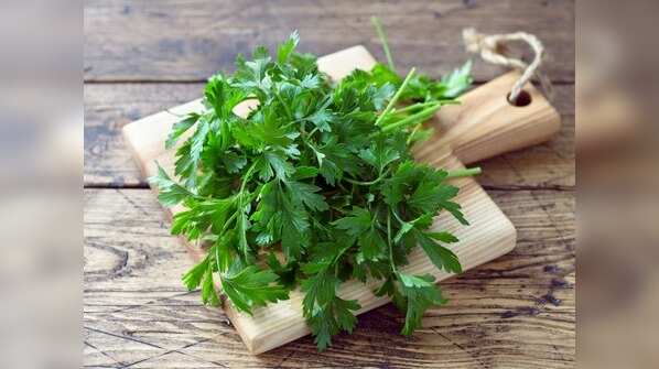 Parsley vs Cilantro: How to tell the difference