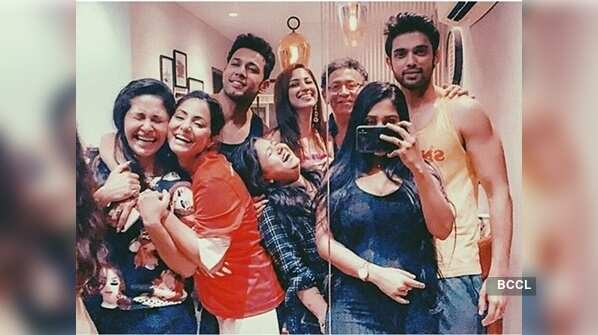 Hina Khan, Shubhaavi Choksey, Ariah Agarwal attend Parth Samthaan's ...