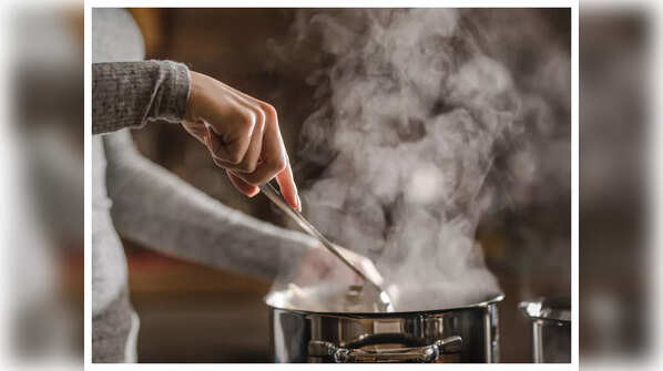 Rules to keep in mind while reheating food