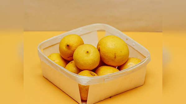 How to keep lemons fresh for a long time