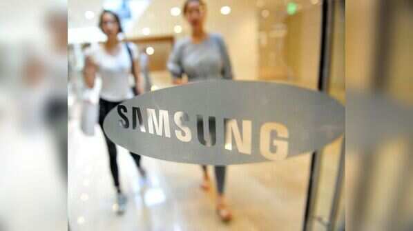 World's top 10 mobile phone companies