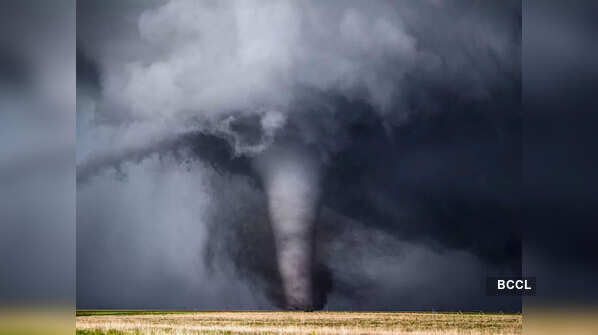 What will happen if the earth stops spinning?