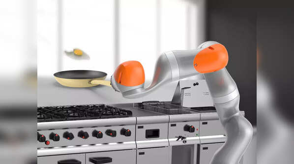 This restaurant has hired robots as chefs: This is what they are cooking
