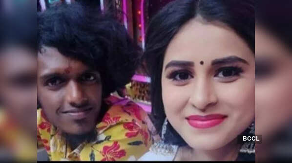 From: VJ Rakshan to Priyanka Deshpande; Most popular duos of Tamil ...