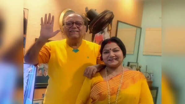 Dipankar De and Dolon Roy celebrate 27 years of togetherness; set major couple goals