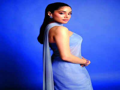 Janhvi in eye of storm