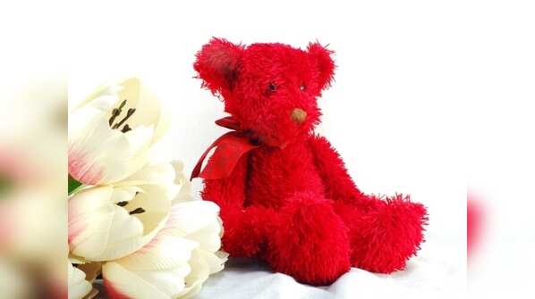 How to express your feelings by gifting teddies of different colours