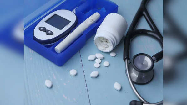 Diabetes: Things that determine how often you should check your blood ...