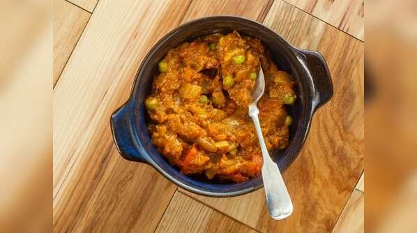 How to make nutritious Moringa flower sabzi