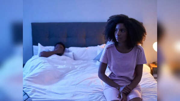 7 signs your partner is not interested in you anymore