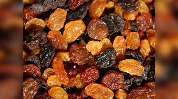 Grapes or Raisins: Which is healthier?