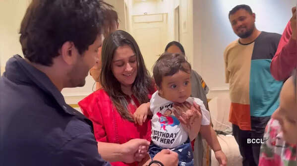 Shoaib Ibrahim: From father's emotional long note to sister Saba ...