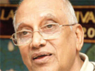 Singeetham plays a cameo in Kanche